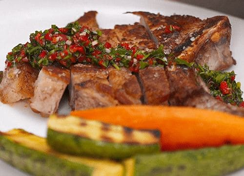 Cowboy de cerdo con salsa Chimichurri – Proan Alimentos